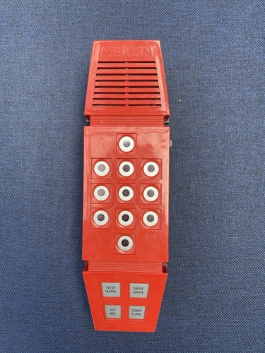 Vintage MERLIN Electronic Handheld Game 1978 Red, Lights/Sound Working ...