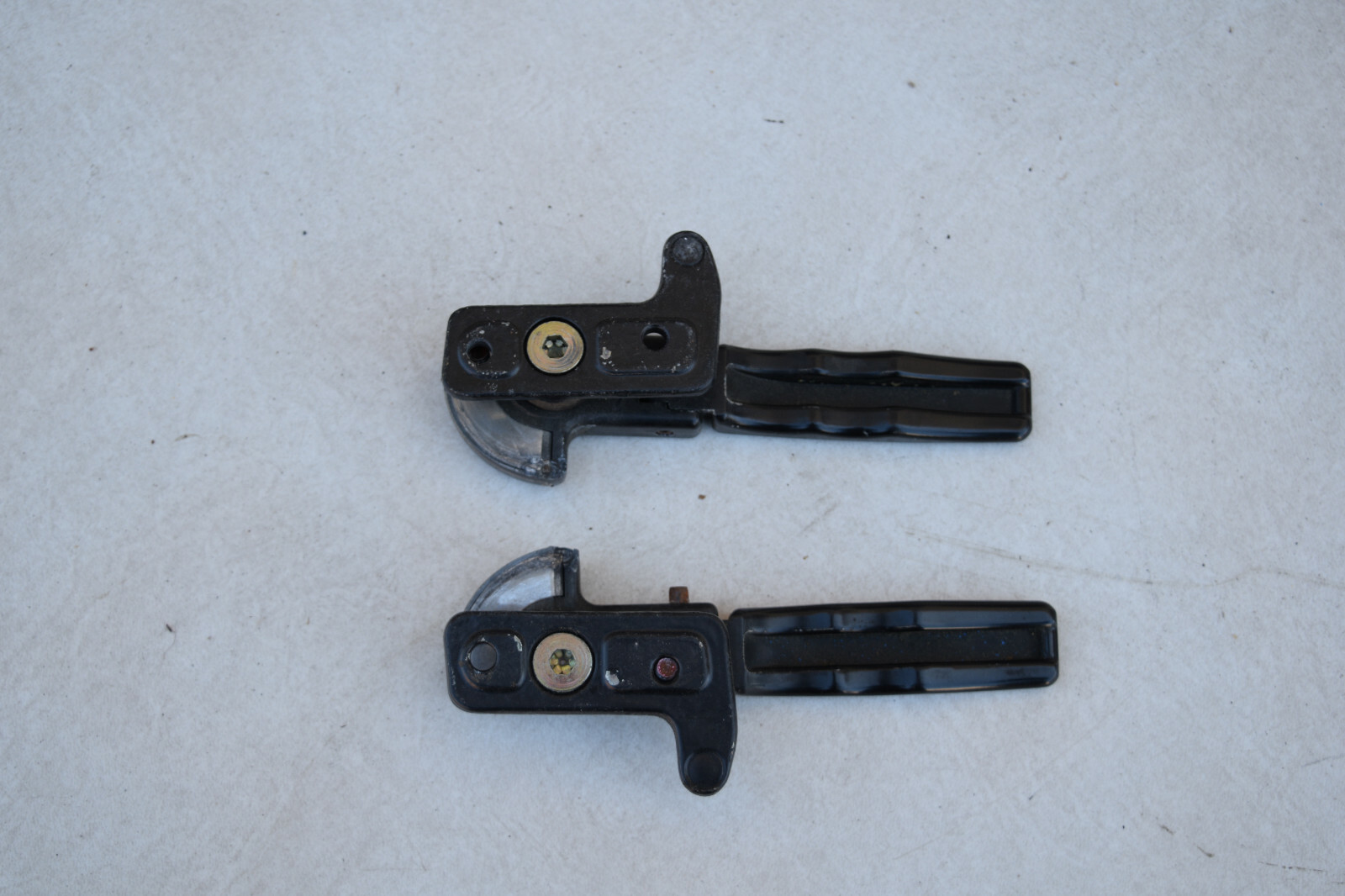 BMW E30 Convertible Top Handle Lock Latches PAIR 318ic 325ic | Genuine ...