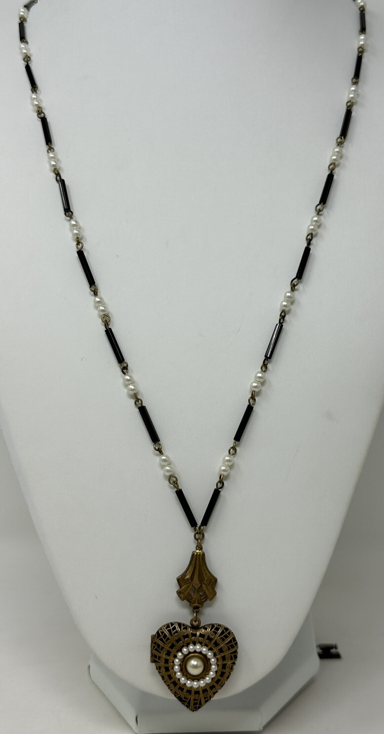 Vintage Art Deco Black Crystal Pearl Filigree Heart Love Locket Pendant ...