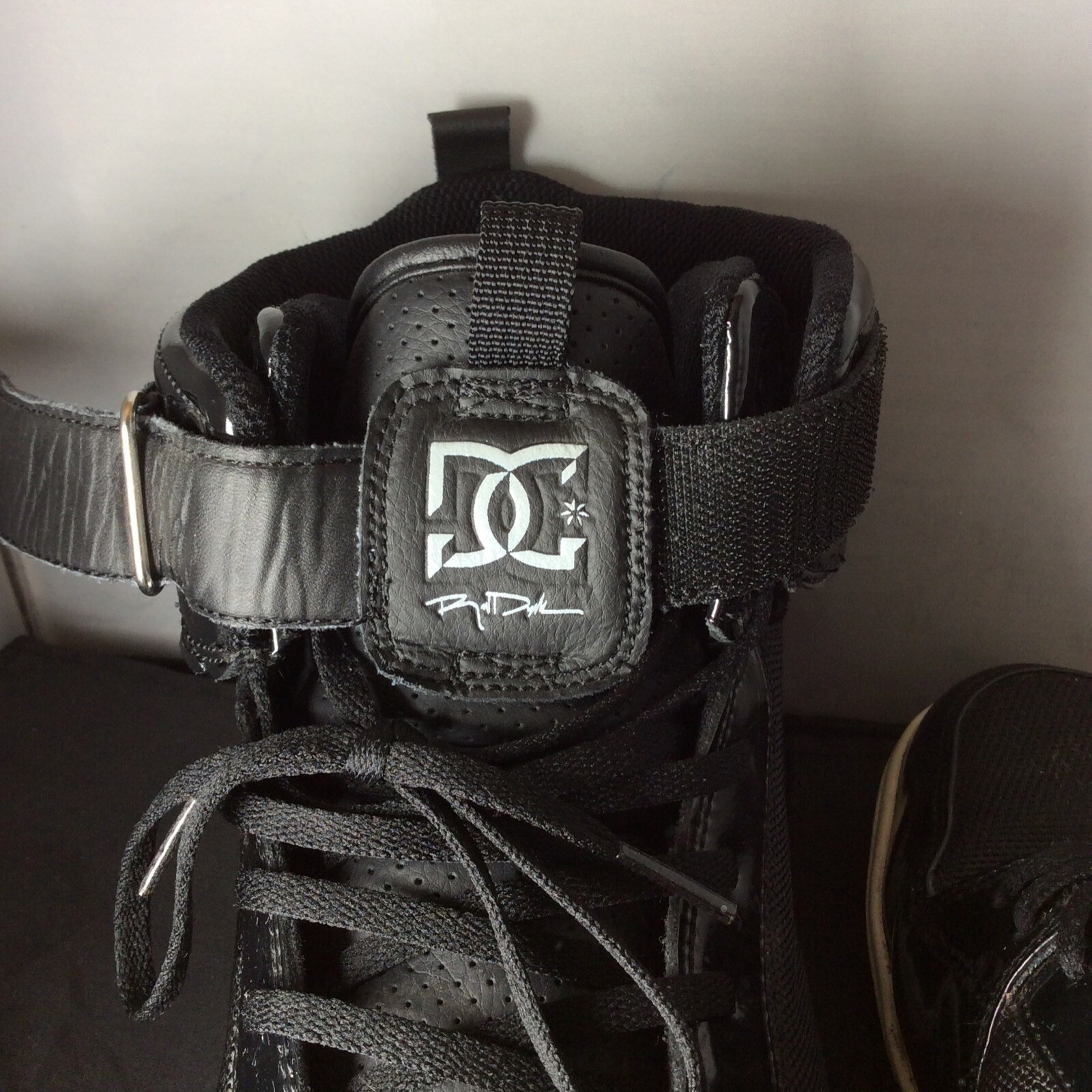 HTF RARE DC Rob Dyrdek Royal Upper Leather Skateboard… - Gem