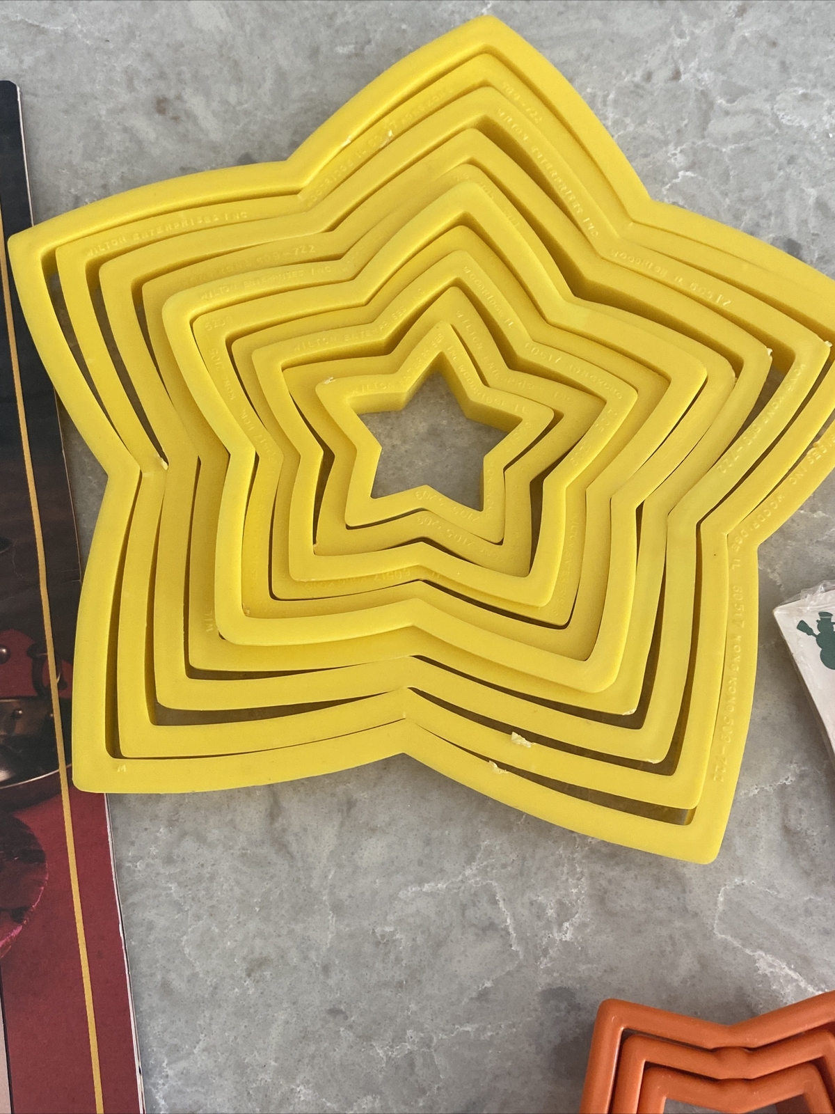 Vintage Christmas Cookie Cutter Lot Wilton Cookie Tree Kit Pillsbury ...