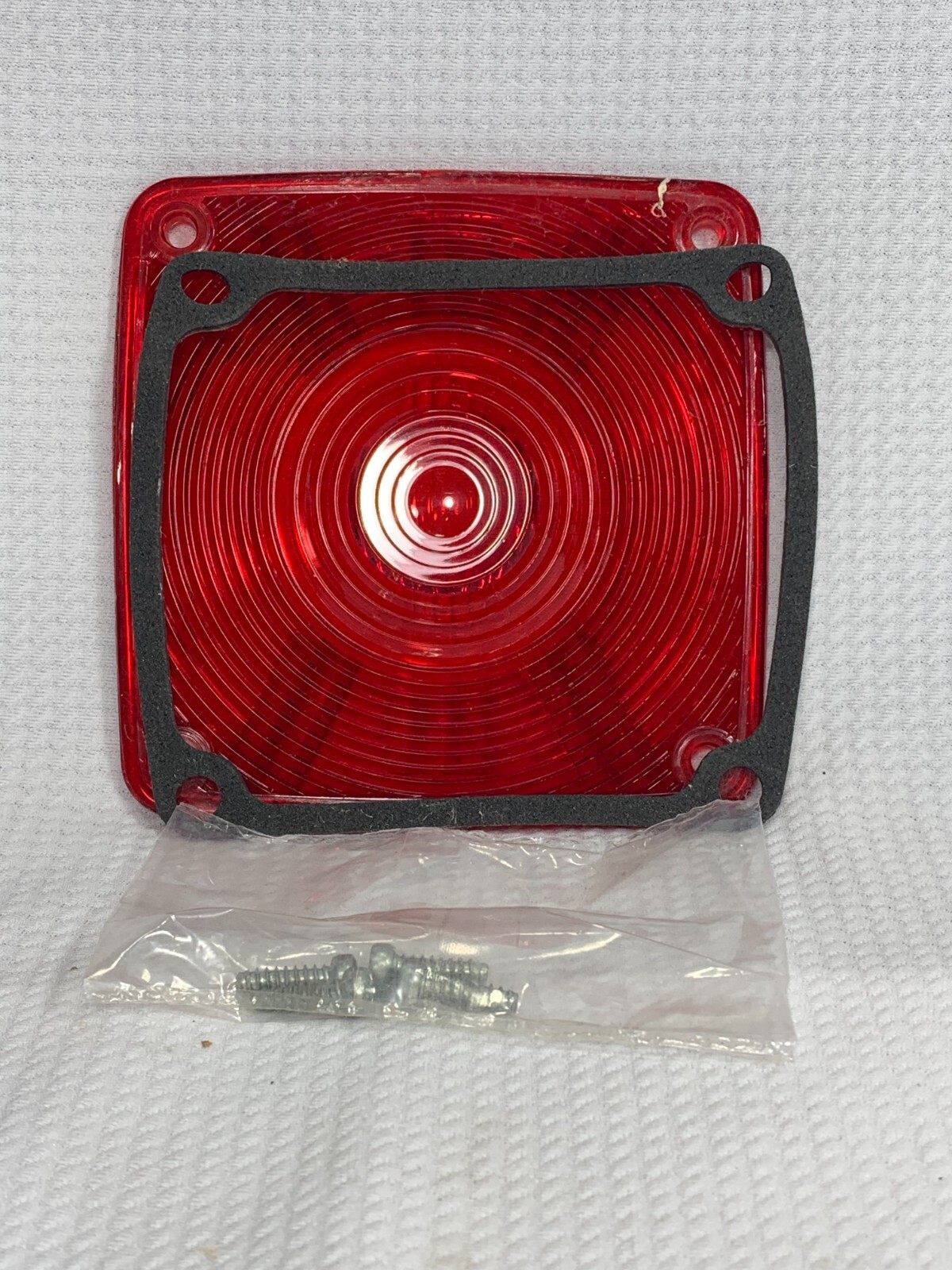 TMC Glo-Brite 1071 Red Square Lens (SAE Stipp2-80-DOT) – NOS | eBay