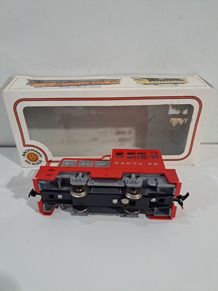 Bachmann Train HO Gauge Model Railroad Santa Fe Switcher Diesel ...