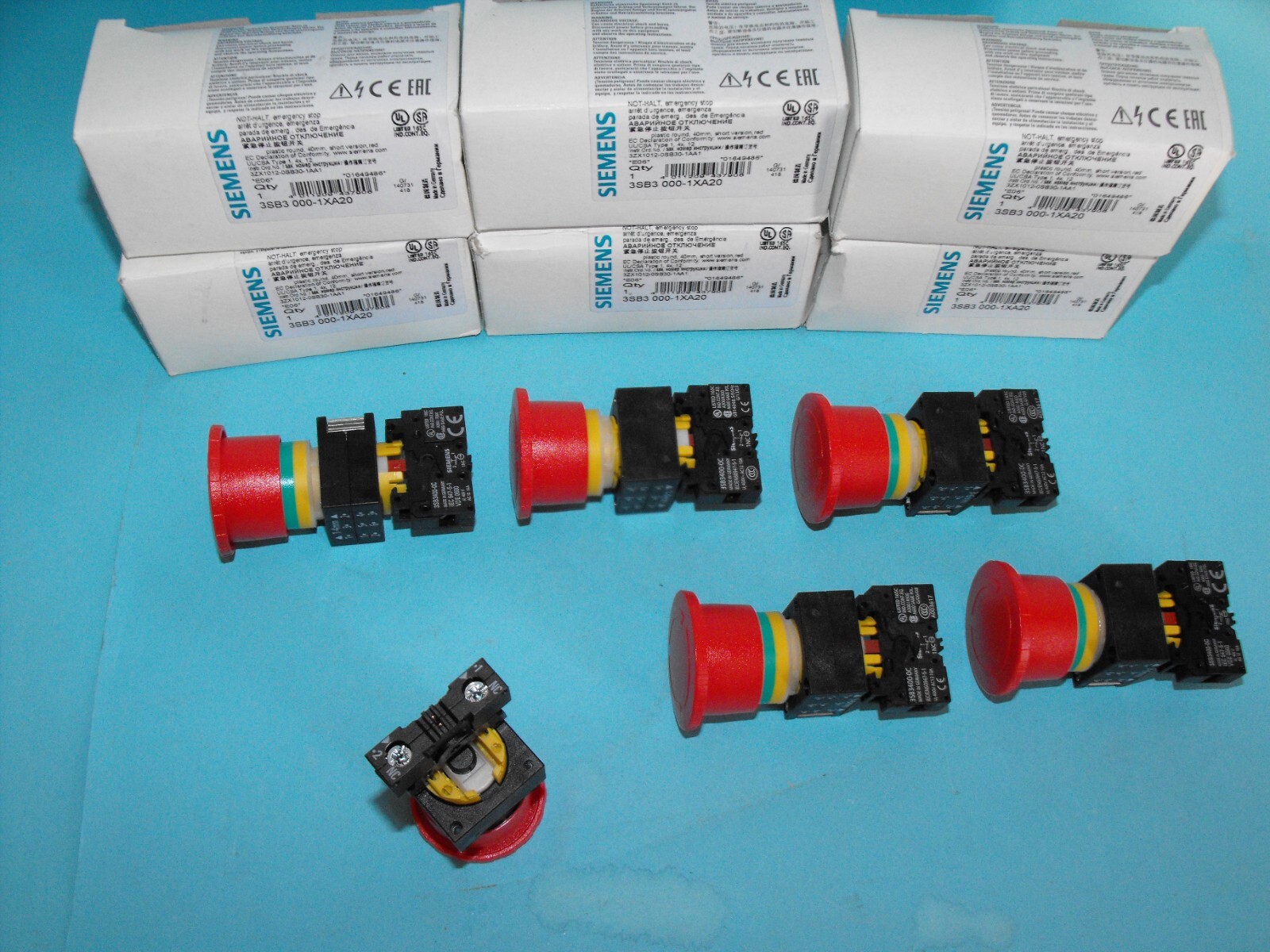 SIEMENS 3SB3000-1XA20+3SB3400-0C.Emergency Stop Switch.(LOT7PCS).NEW ...