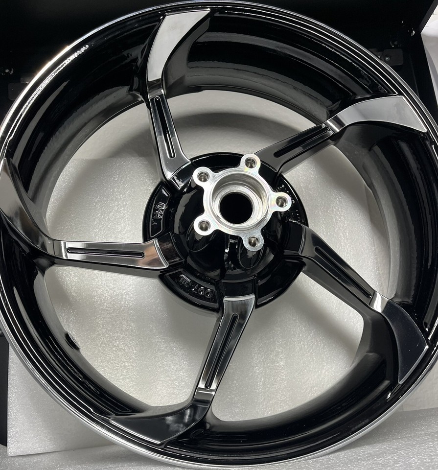 HARLEY CVO AGGRESSOR 2015 -22 STREET GLIDE CHROME REAR WHEEL 18x5 RIM ...