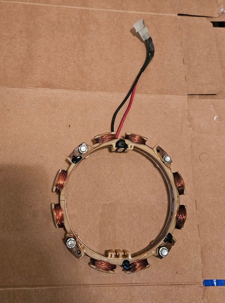 Briggs & Stratton OEM Alternator 696459 592831 84012663 - Great ...