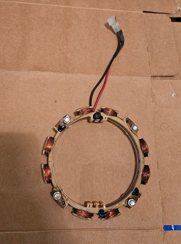 Briggs & Stratton OEM Alternator 696459 592831 84012663 - Great ...