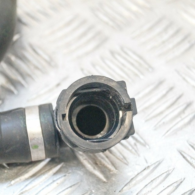 Neu Original Porsche Macan Schlauch 95b819334 Heizungsschlauch 95B.819. ...