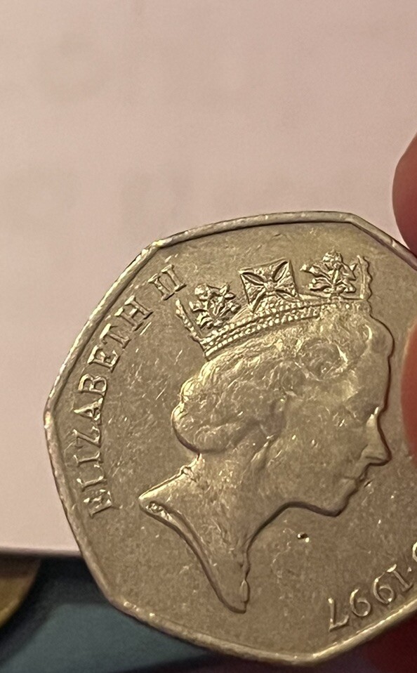 1997 Queen Elizabeth II {D.G.REG.F.D.} Rare 50 Fifty Pence UK Coin ...