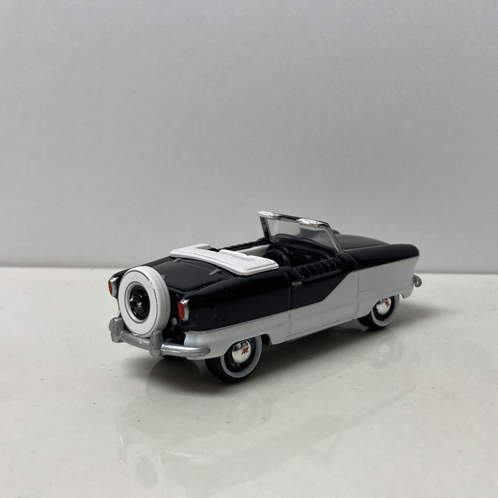 1958 58 AMC Nash Metropolitan Collectible 1/64 Scale Diecast Diorama ...