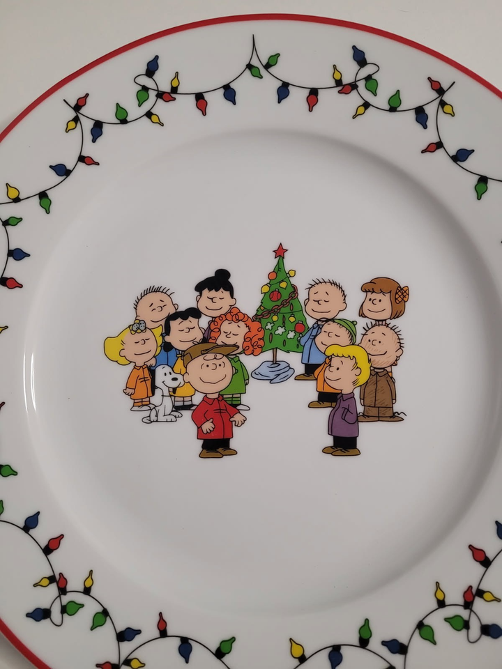 New Peanuts Christmas Dinner Plate 10.5" – Charlie Brown & Snoopy ...