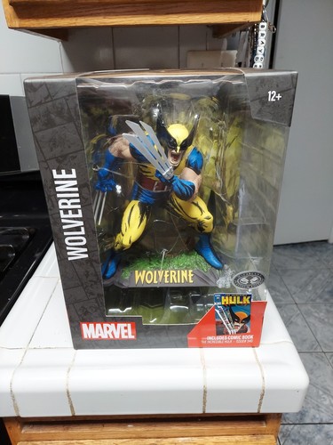 McFarlane Toys Marvel Incredible Hulk #340 WOLVERINE Platinum Edition ...