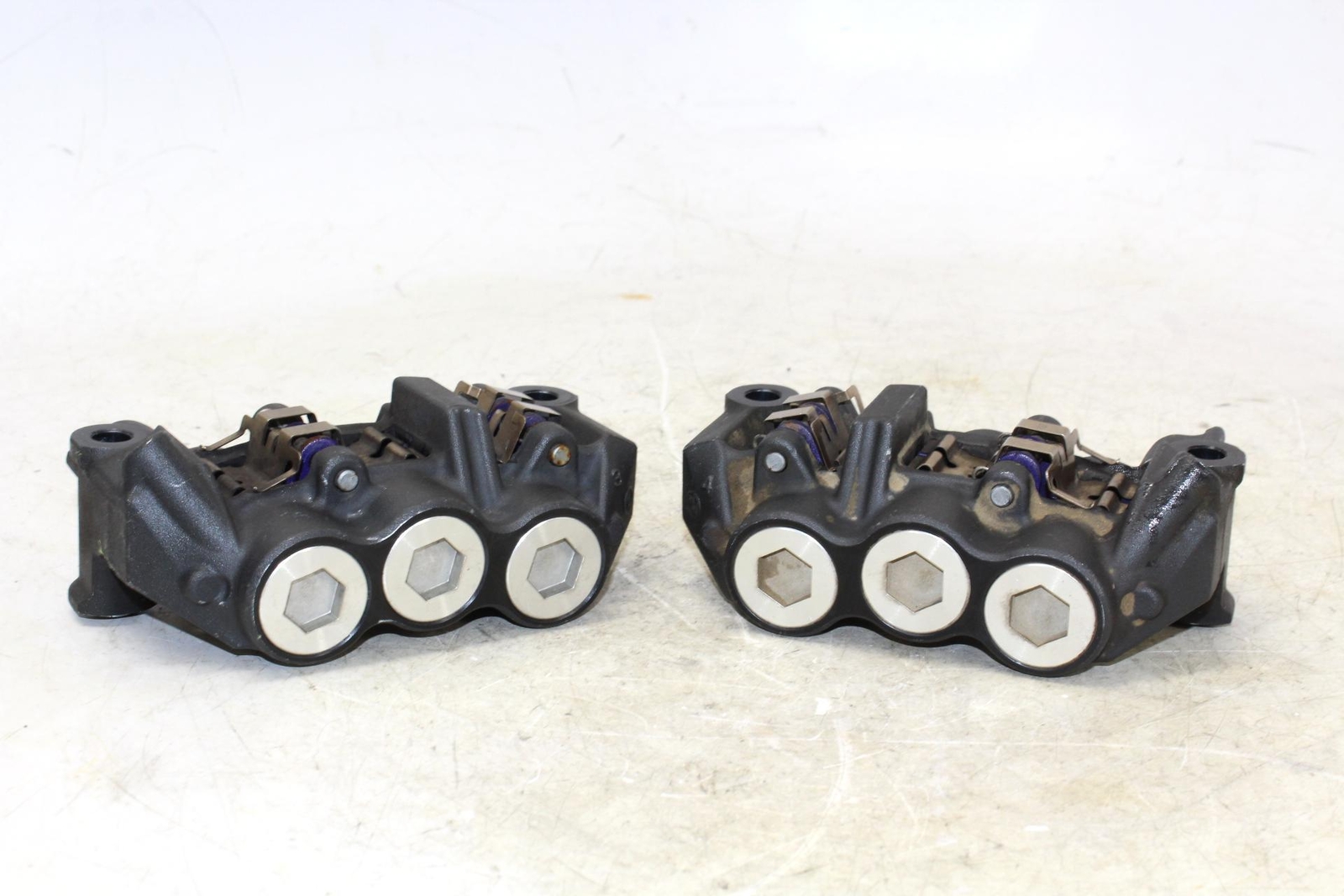 2010 Yamaha Yzf R1 Right Left Front Brake Caliper Set Pair Calipers | eBay