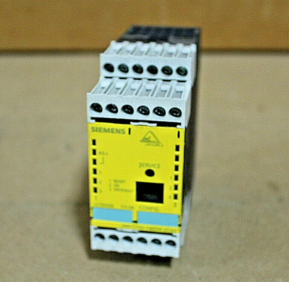 Siemens 3RK1105-1BE04-2CA0 Safety Monitor Module | eBay
