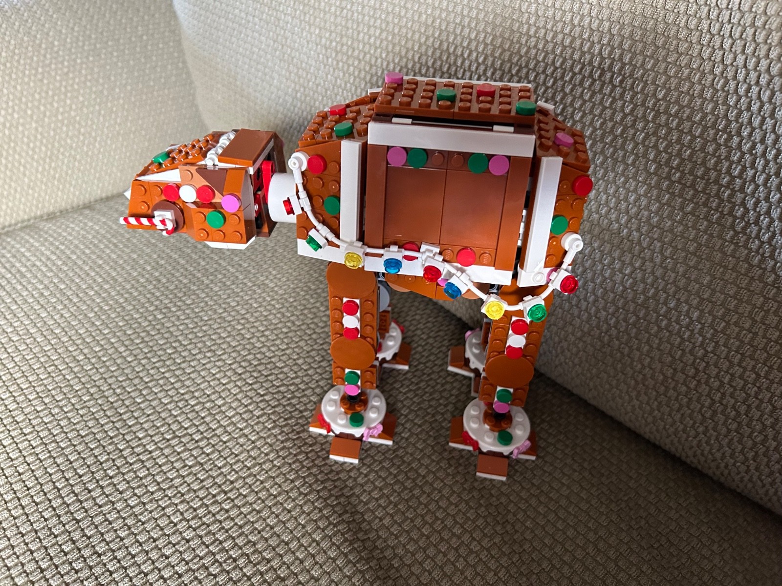 LEGO Star Wars Gingerbread AT-AT Walker 40806 | eBay