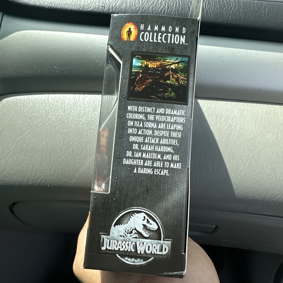 Jurassic Park World Hammond Tiger Velociraptor Dinosaur Figure Raptor ...