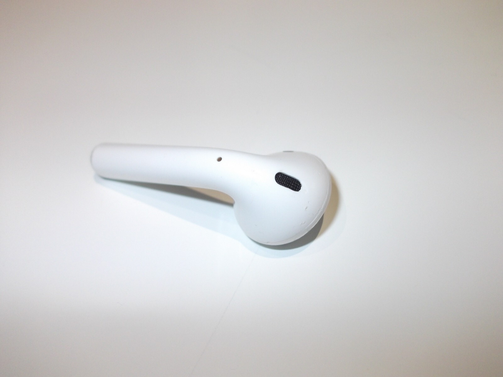 Genuine Original Apple AirPods 2nd Gen. Left AirPod Ear Only - A2031 ...