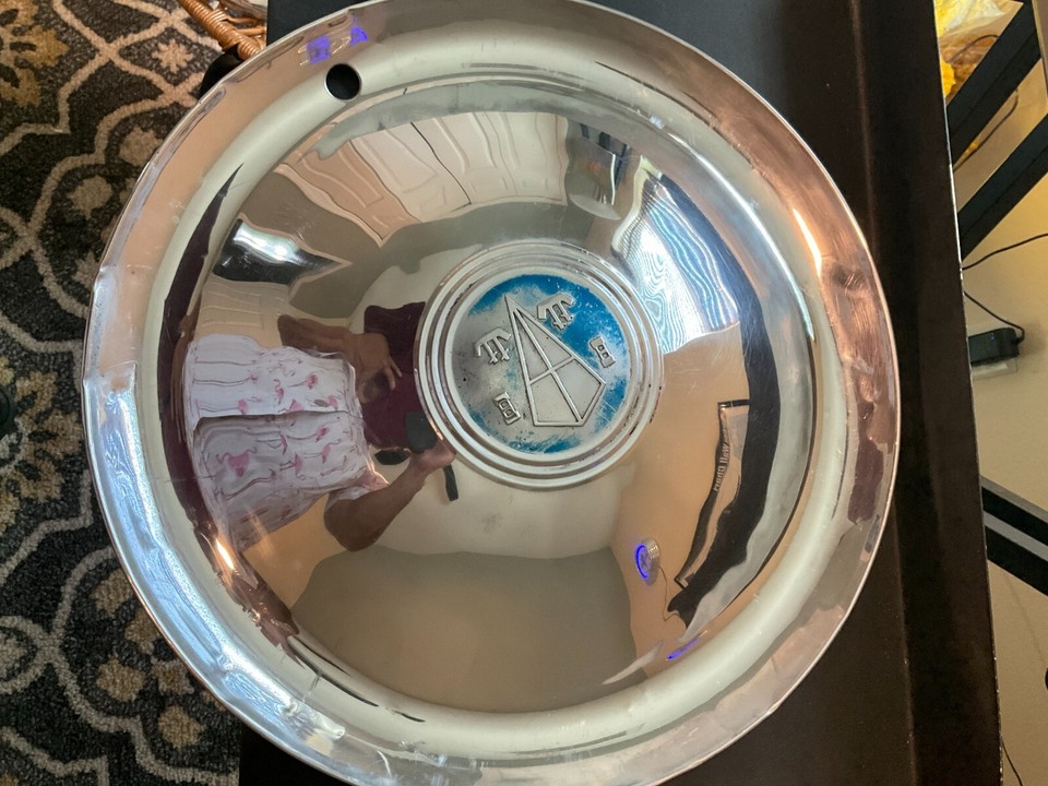 TWO VINTAGE ANTIQUE 1954 1953 HUDSON HORNET WASP JET LINER HUBCAPS ...