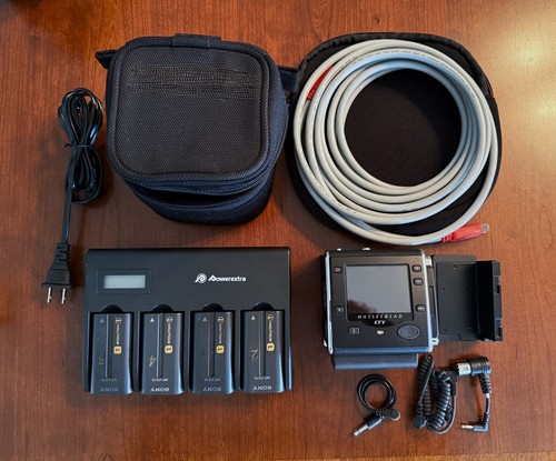 Hasselblad CFV-39 39MP Digital Back, FireWire Cable, and more ...