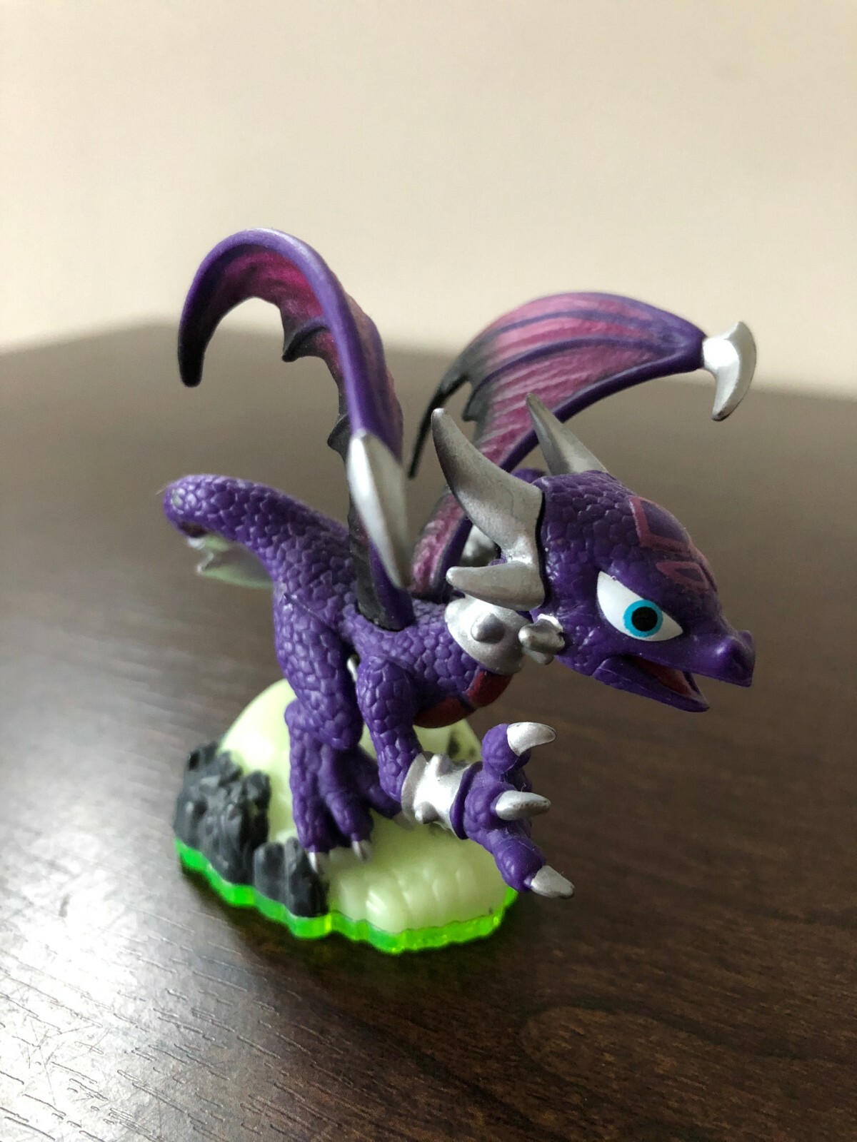 SKYLANDERS SPYRO'S ADVENTURE FIGURE (GREEN BOTTOM) CYNDER #12 | eBay UK