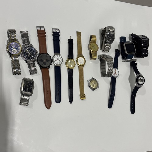 Lot Of 15 Watches Fitbit, Batman, Big boy, Us Polo Assn, Skagen, Timex ...