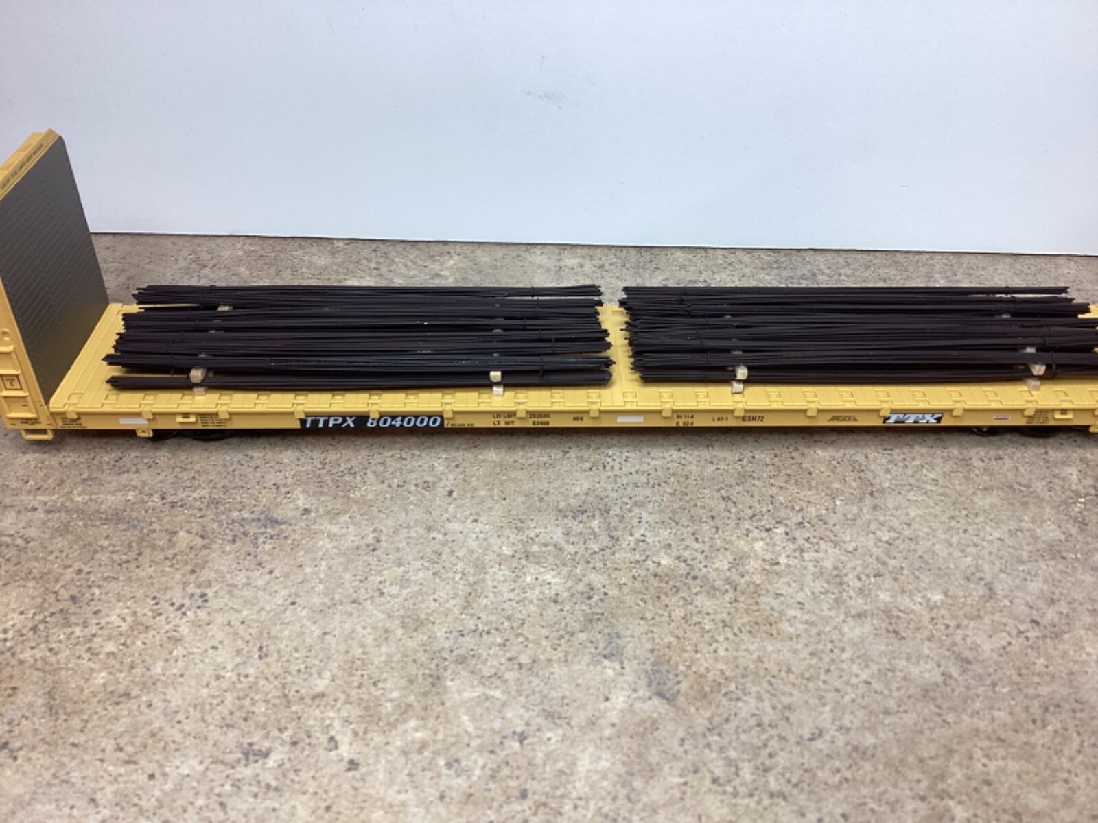 HO steel re rod load LOAD ONLY does not include car BNSF UP CN NS CSX ...
