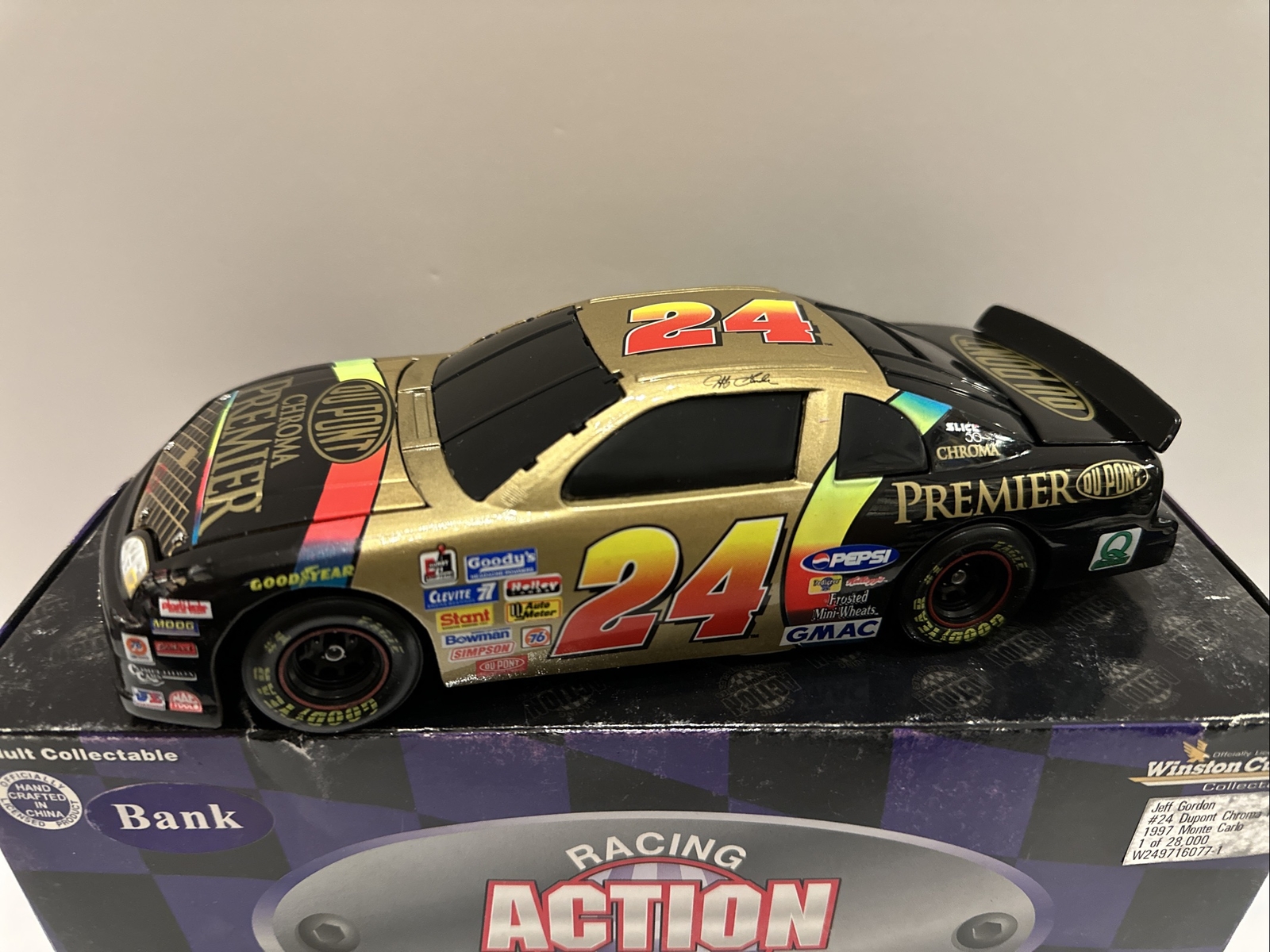 Jeff Gordon #24 Dupont Chroma Premier 1997 Action 1:24 Bank 1/28,000 ...