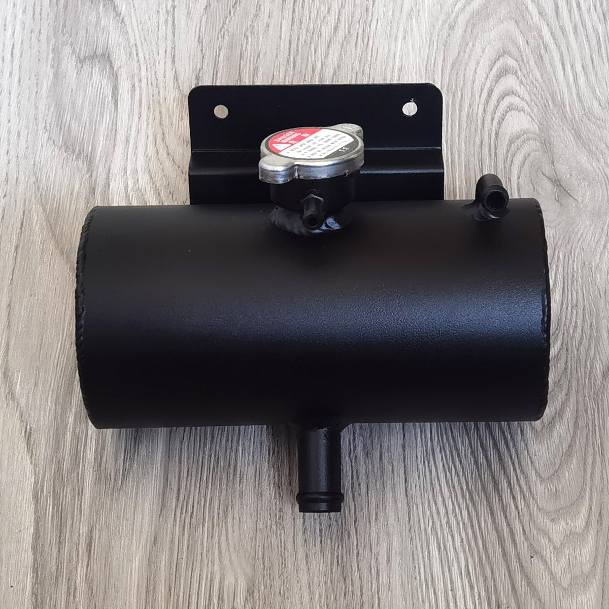 1.5L Universal Horizontal Round Aluminum Overflow Coolant Tank With Cap ...