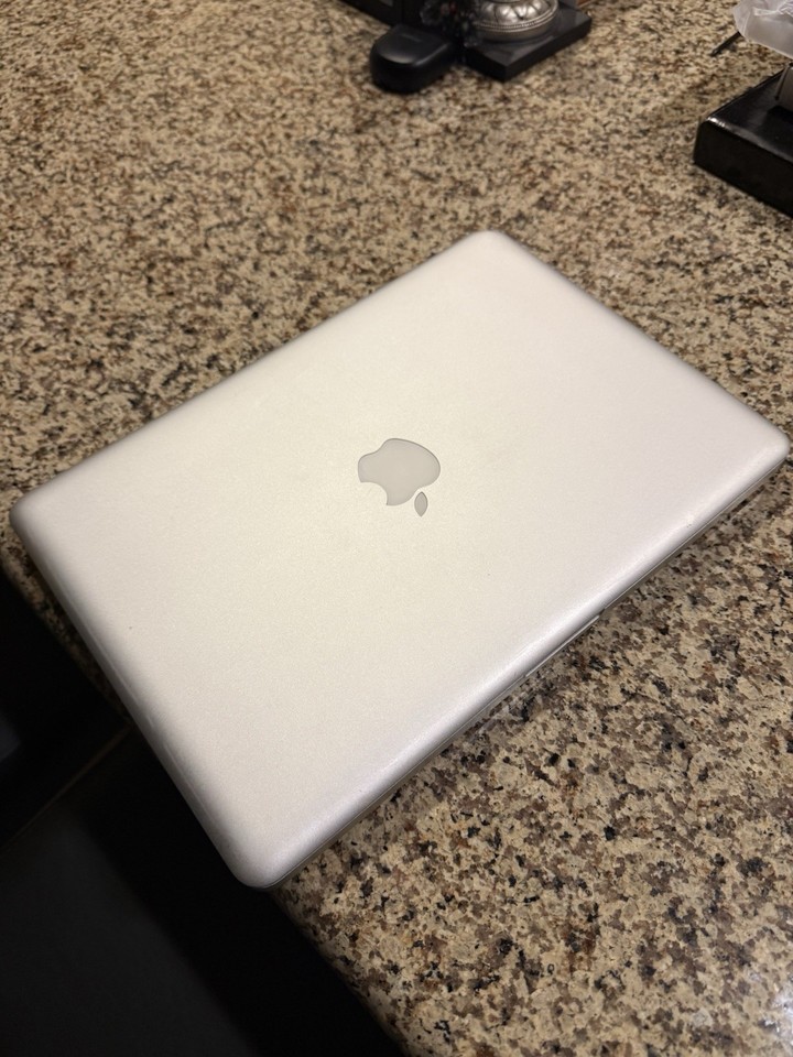 Apple MacBook Pro 13-inch Silver Laptop Backlit Keyboard Multi-Touch ...