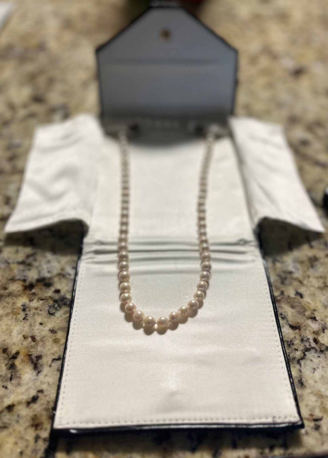 1950's Authentic Vintage Pearls with Retro Magnetc Cl… - Gem