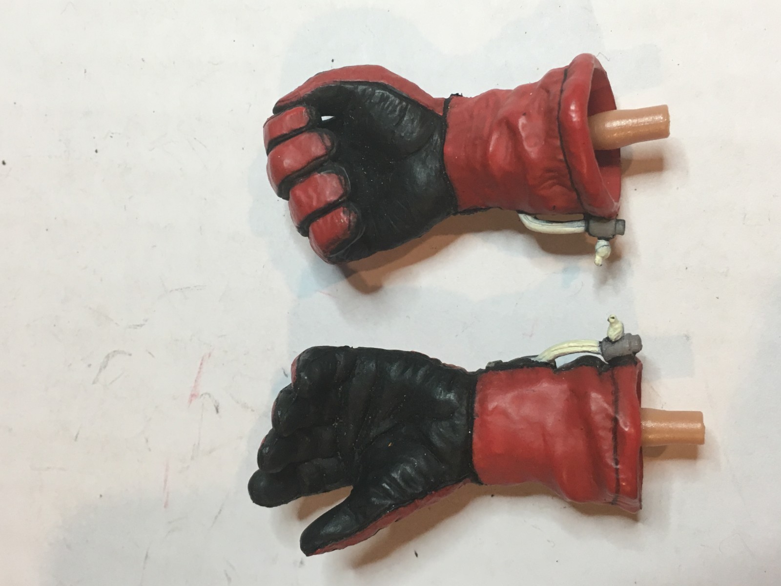 1/6- SCALE-PERFECT GLOVE HANDS FOR A CUSTOM DAREDEVIL | eBay