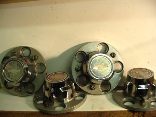 VINTAGE CHEVROLET CHEVY VAN PICKUP TRUCK RALLY CENTER CAPS HUBCAPS ...