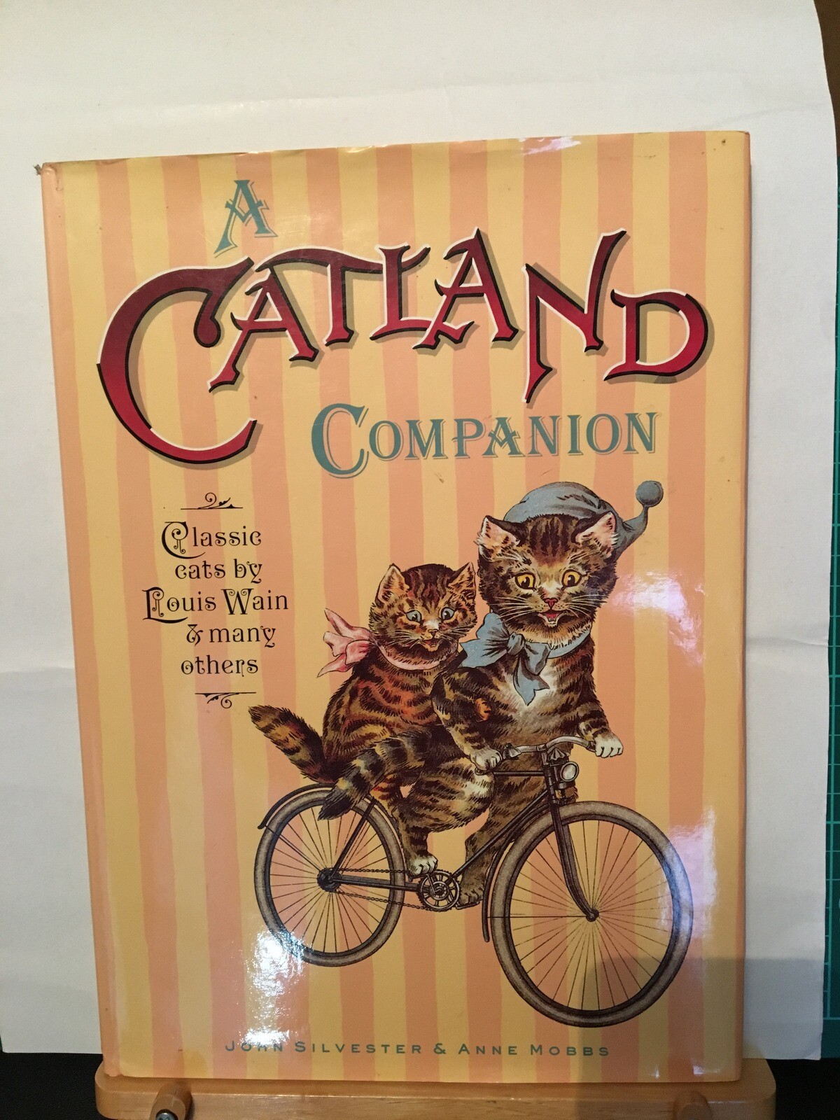 A Catland Companion by John Silvester and Anne Mobbs. Cats by Louis ...