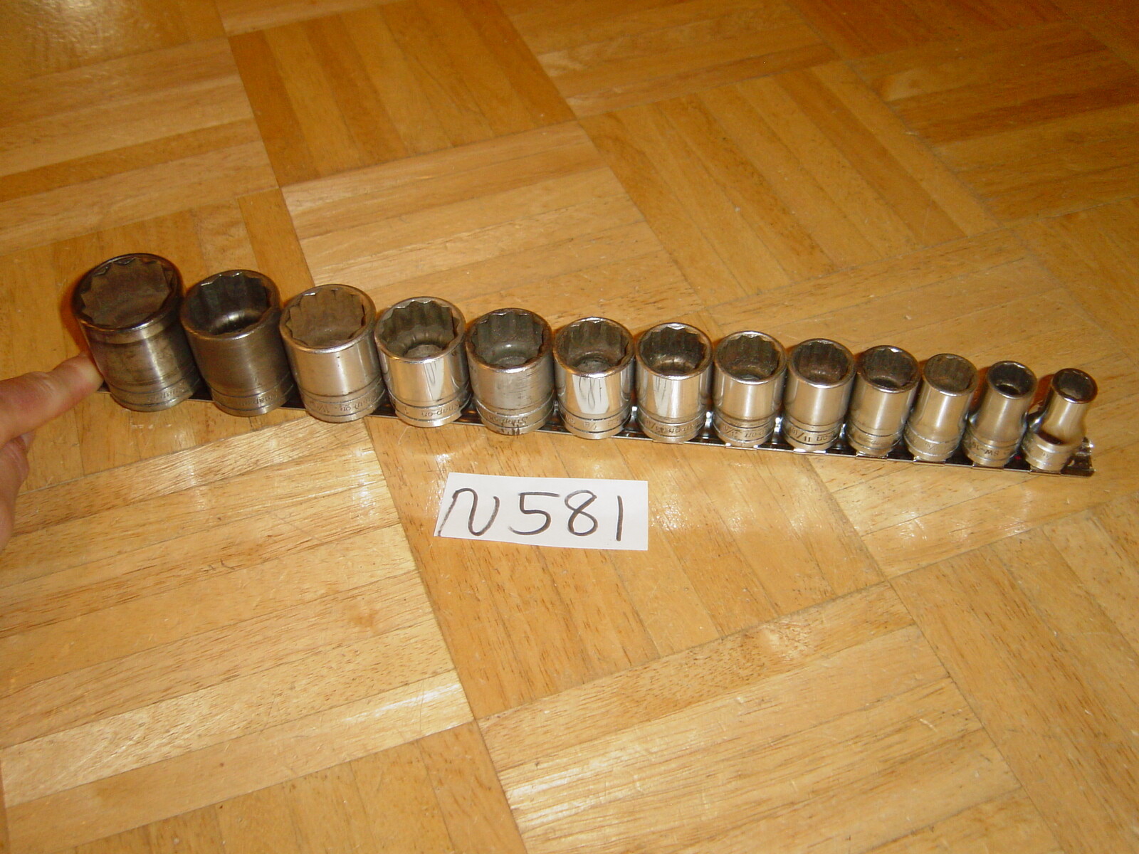 SNAP-ON TOOLS 13 PIECE 1/2 DRIVE SAE. SHORT 12 POINT SOCKET SET 7/16-1 ...