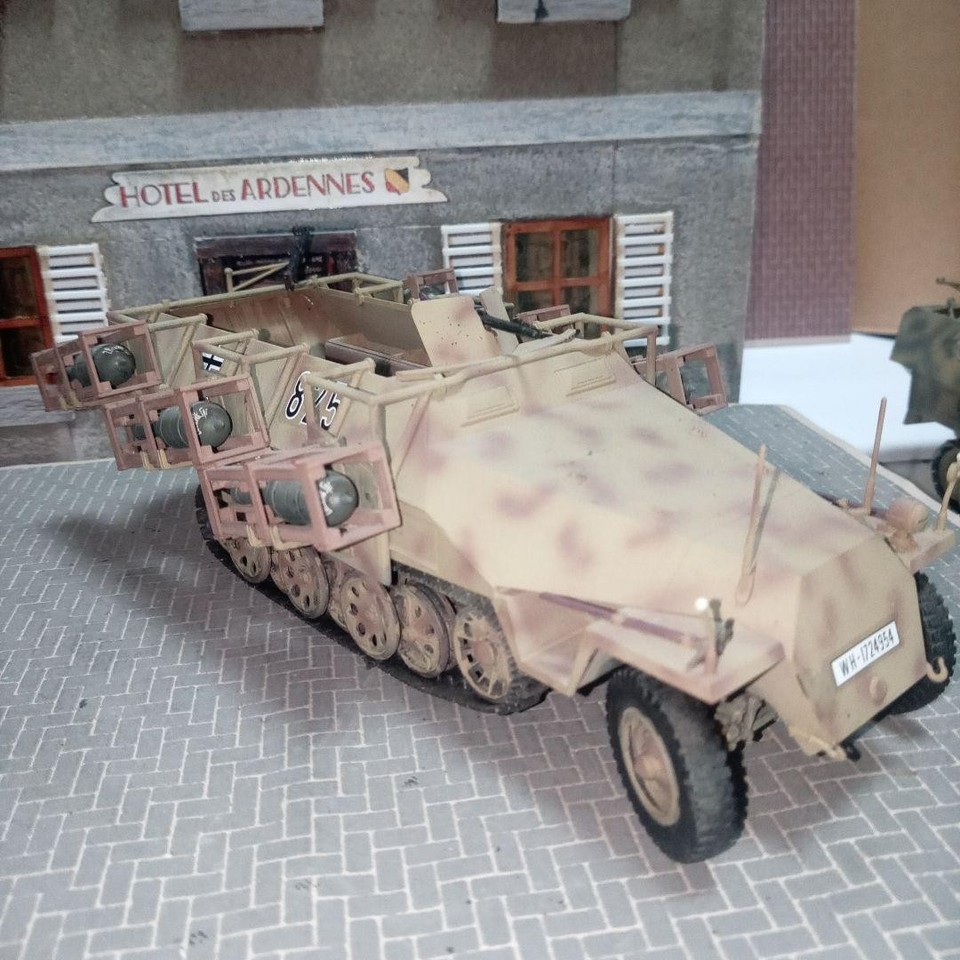 Tamiya 1 35 Sd Kfz 251 German Halftrack Set of 3 Vehicles Diorama ...