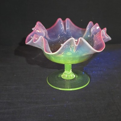 ANTIQUE VICTORIAN PINK OPALESCENT COMPOTE BOWL WITH VASELINE STEAM IN V ...