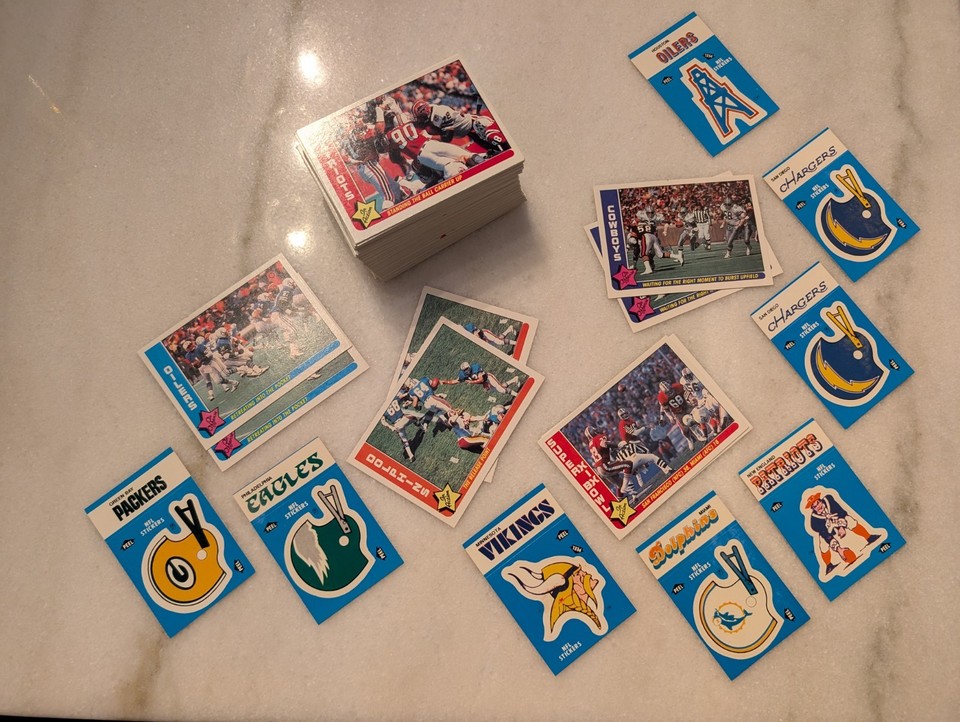1985 NFL Fleer Team Action Football Card Lot - Montana ( 106 Card ...