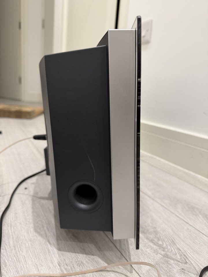 Philips Streamium Wireless Music Centre and Station (model WACS7000/12 ...