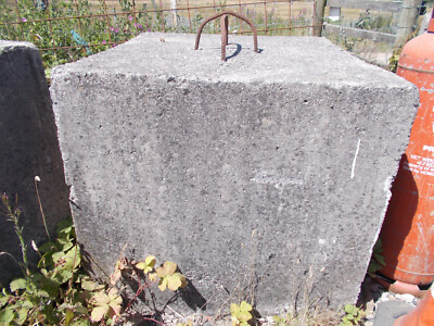 CONCRETE WEIGHT BLOCKS - COMMERCIAL VEHICLE TRAILER WEIGHT - GATE ...