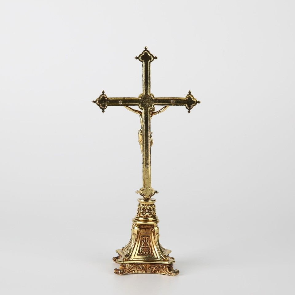 BC Catholic Metal Standing Crucifix, Jesus Christ Cross for Altar ...