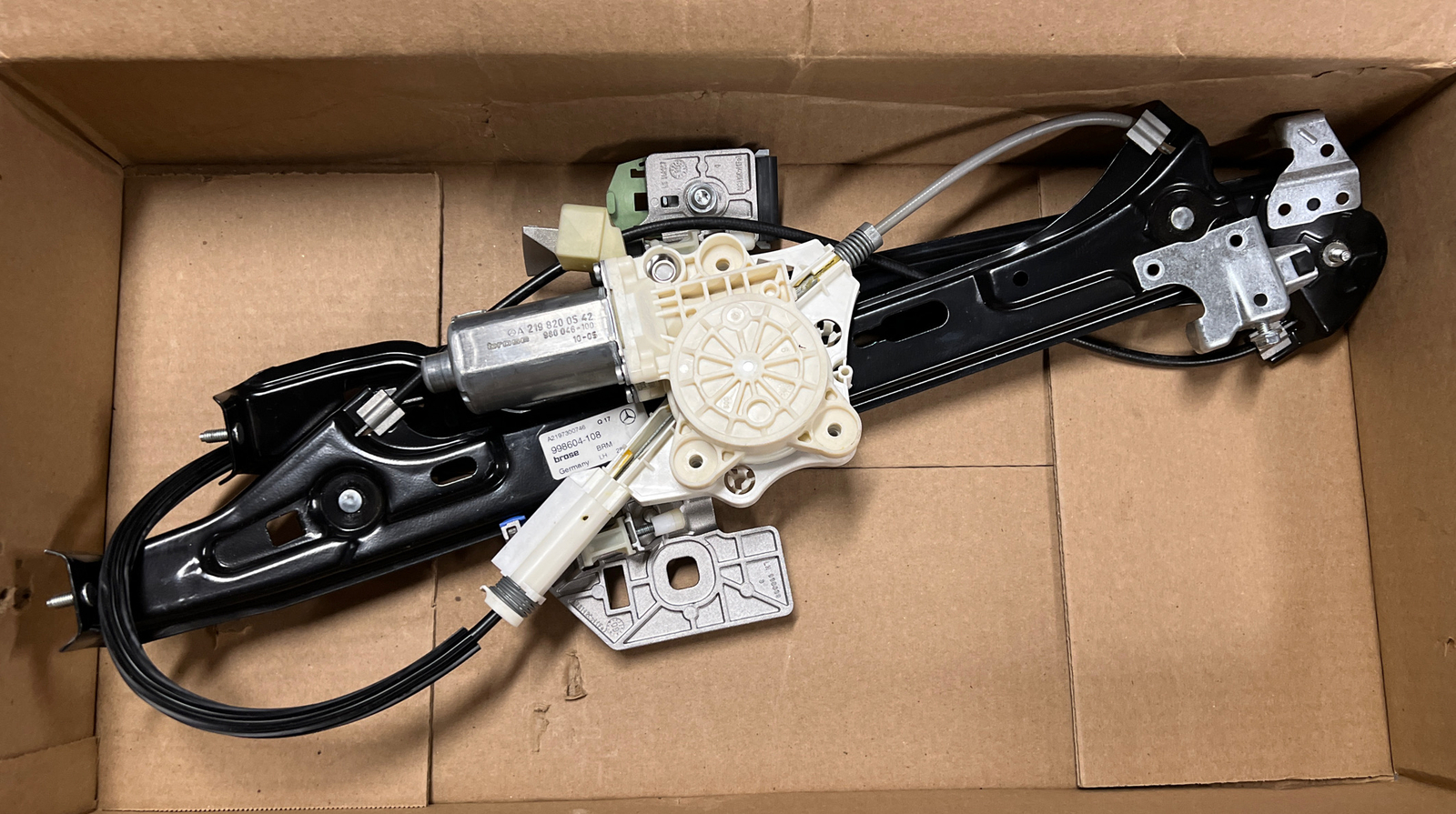 06 MERCEDES CLS 500 W219 Window Motor Regulator ASSY Rear Left ...