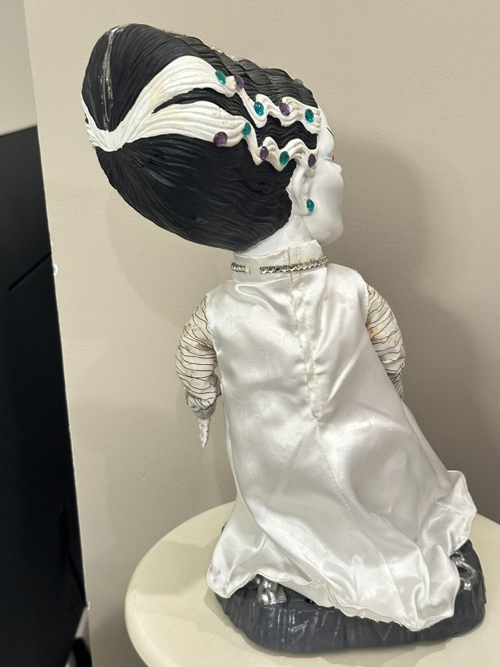 Gemmy x Universal Studios Monsters Big Head Bride Frankenstein Animated ...