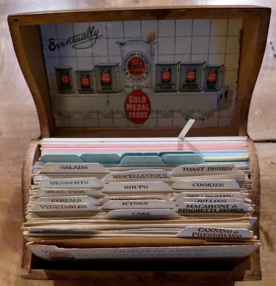 Gold Medal Bakers Service Recipe Box filled w/original recipe cards. 75 ...