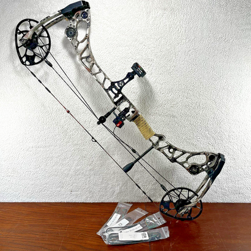 Mathews Halon 32 6 Compound Bow Bundle! RH, 60-70#, 28" DL + New Extra ...