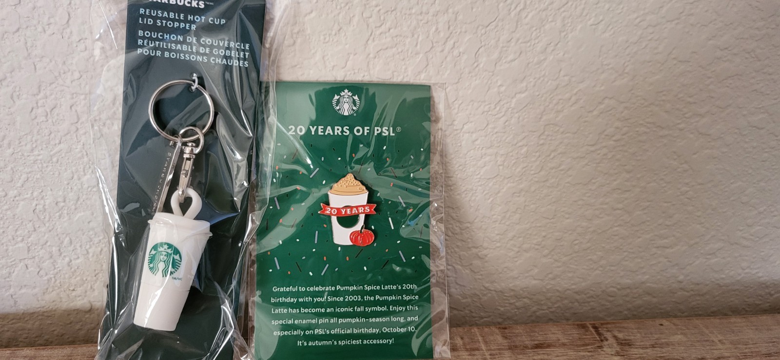 Starbucks Hot Cup Lid Stopper Keychain & 20 years PSL Pumpkin Spice Pin ...