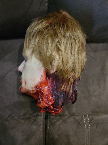 Extremely rare , Gory Life-like Severed Human Head By Ghostride ...