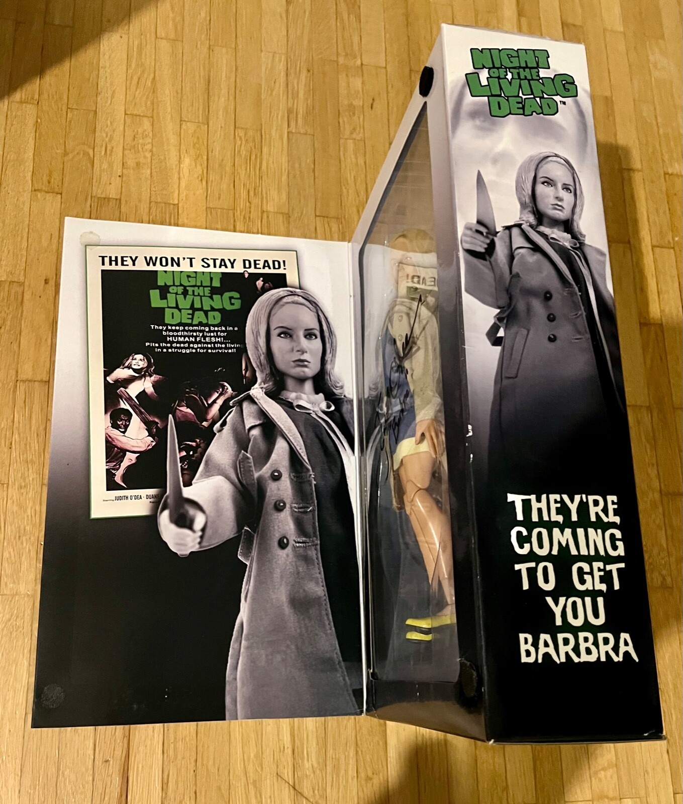 Night of the Living Dead - Barbra 12-inch Collectors Edition Action ...
