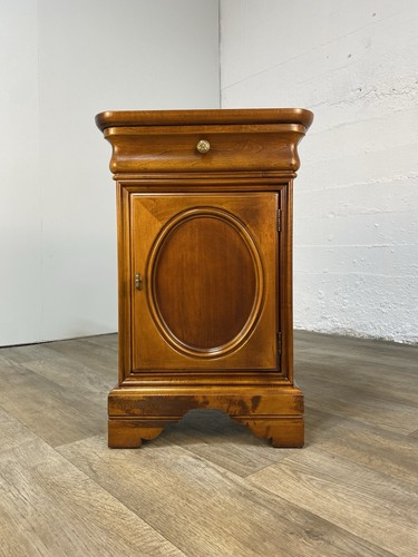 Lexington Furniture Chez Michelle French Provincial Cherry Nightstand ...