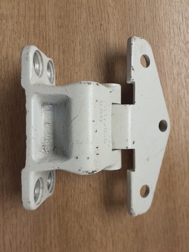 Genuine VOLVO TRUCKS OE 20372039 CAB DOOR HINGE Lower FH FH4 12 16 FM 7 ...