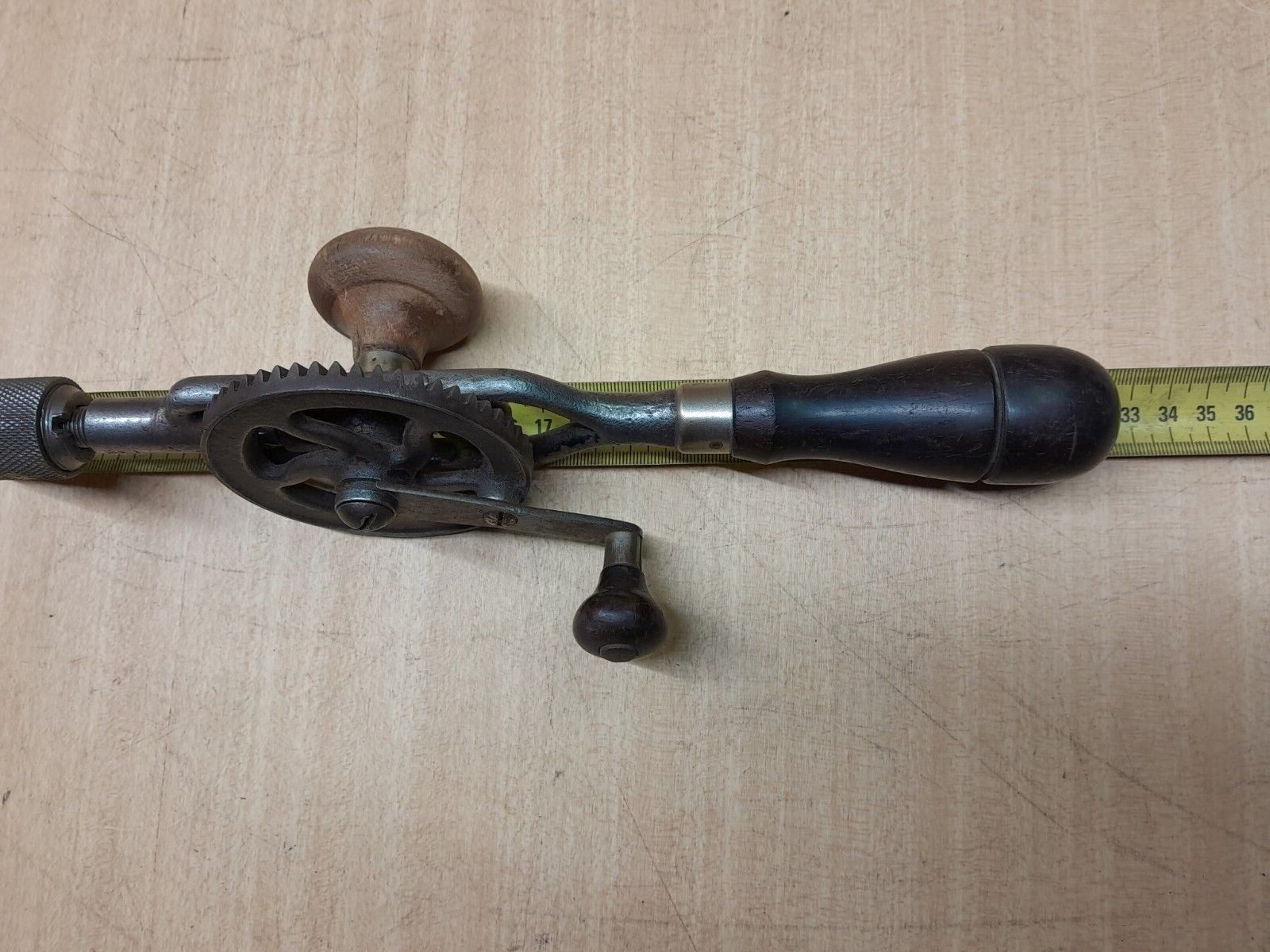 Perceuse à main ancienne - Chignole - Outil ancien du bois - Collection ...